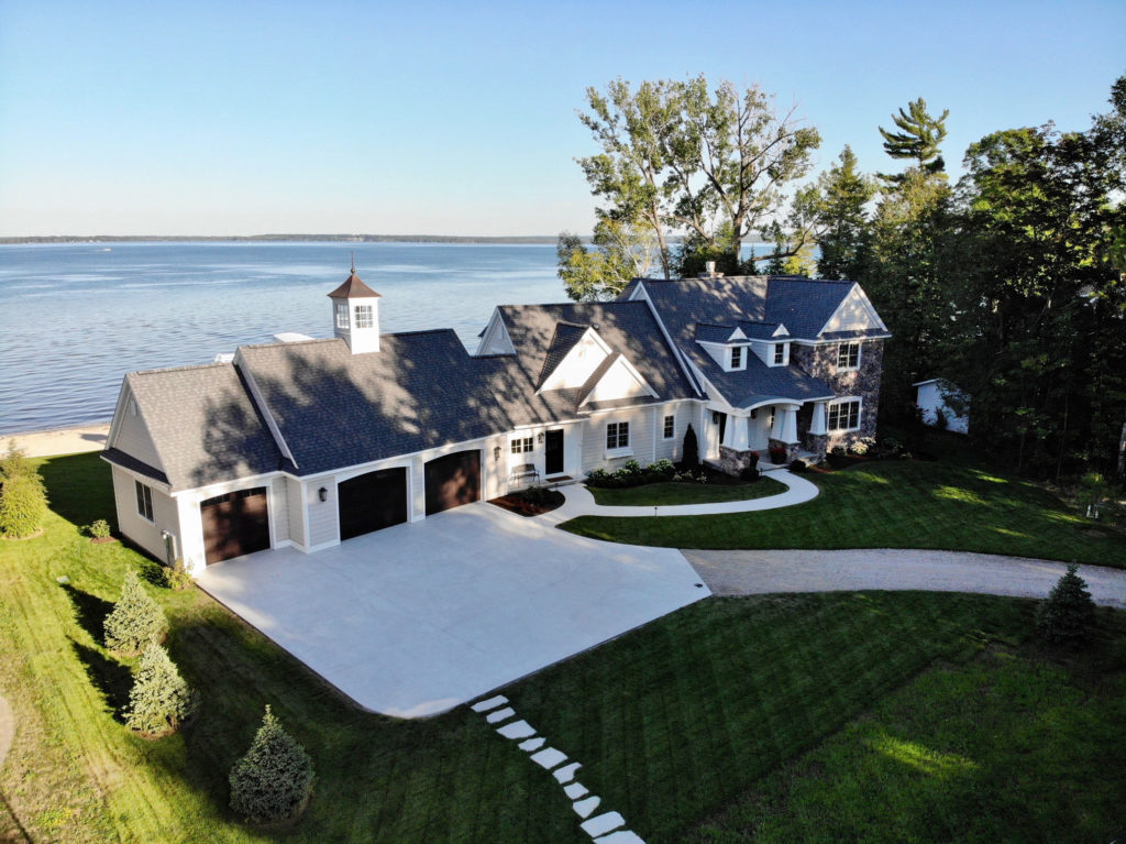 Custom Lake House - Bandi Builders